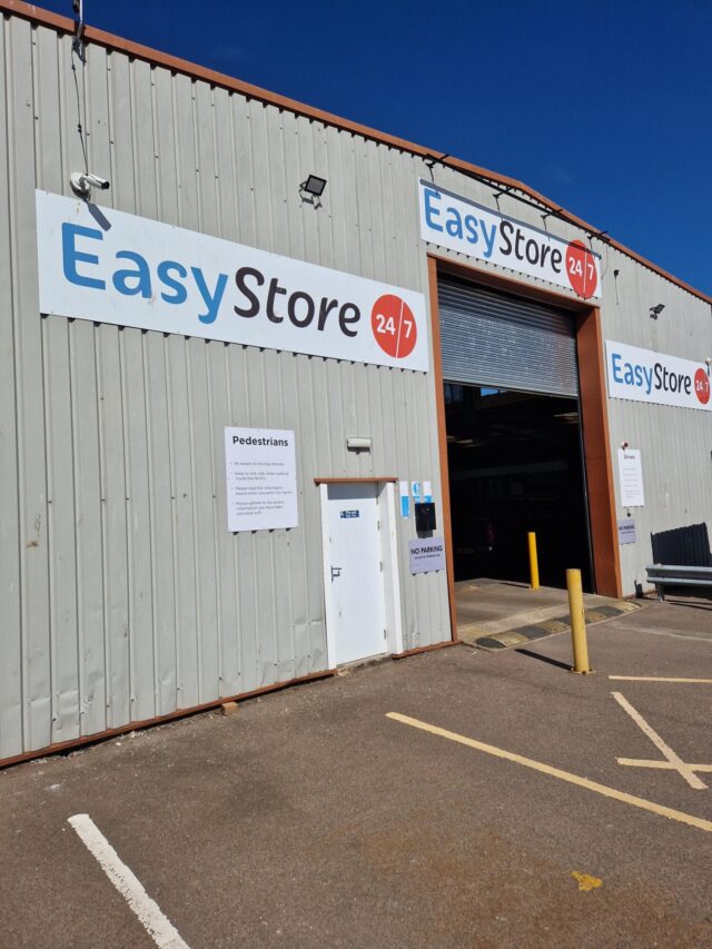 Contact Us to Book Your Storage with Easy Store 24/7